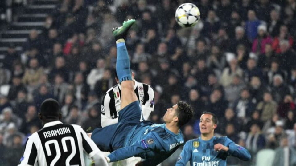 Le foto della magica rovesciata di Ronaldo, che ringrazia